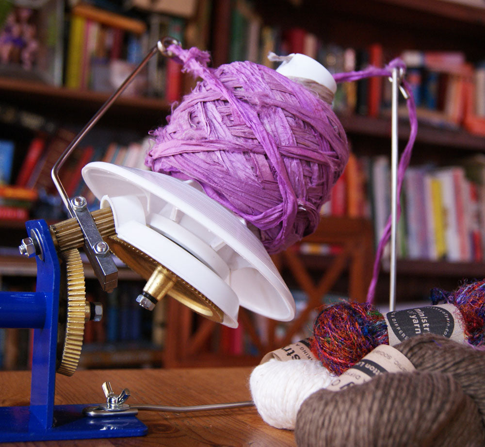 Ball Winding Service (per skein) – Ministry of Yarn